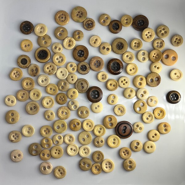 Colonial Buttons - Etsy