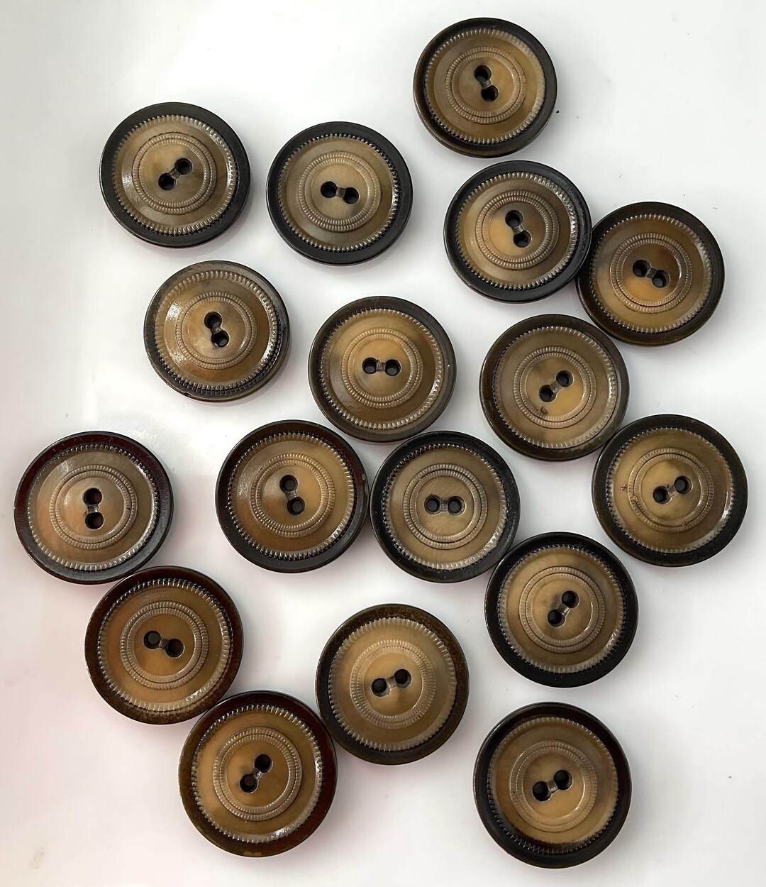 Set 17 Vintage Brown Tan Early Plastic Buttons Medium Old - Etsy