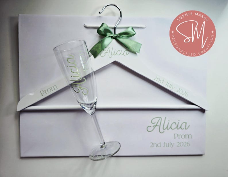 Personalised Prom Gift Set - Prosecco Flute, Hanger & Boutique Bag ...