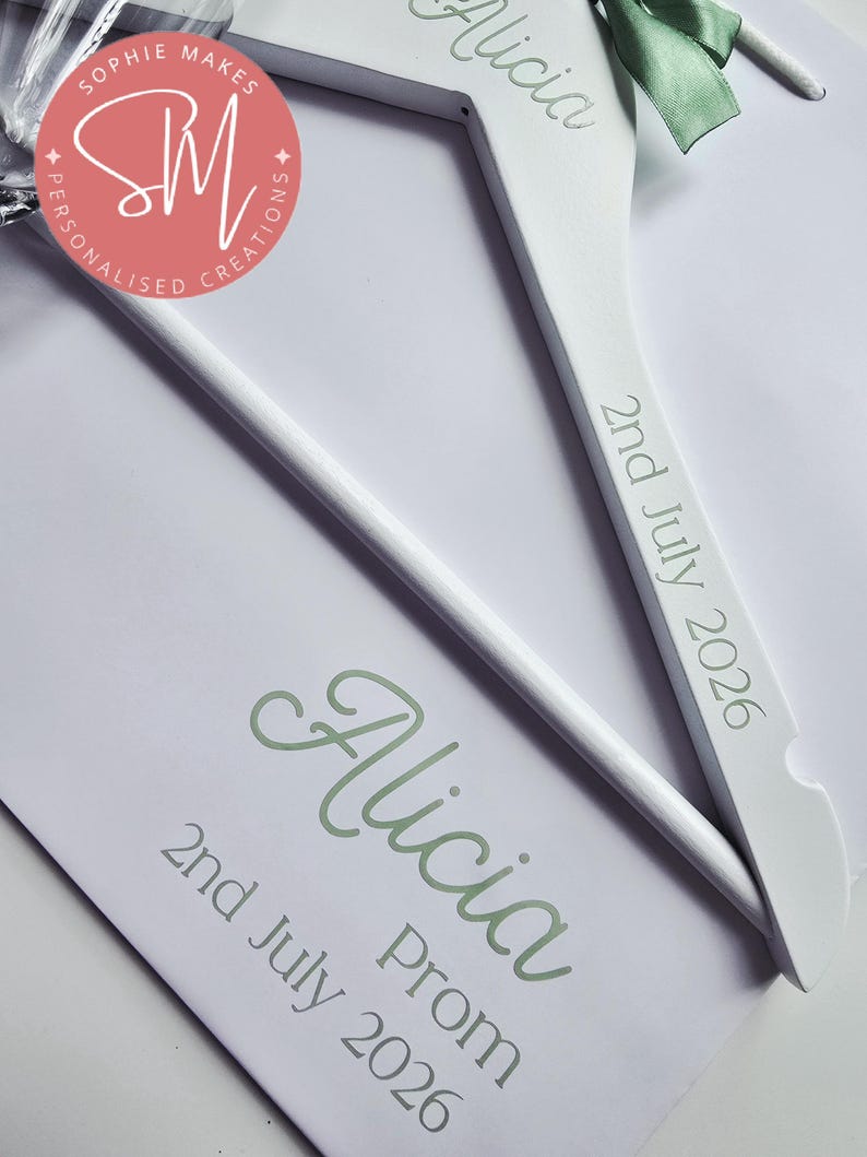 Personalised Prom Gift Set - Prosecco Flute, Hanger & Boutique Bag ...
