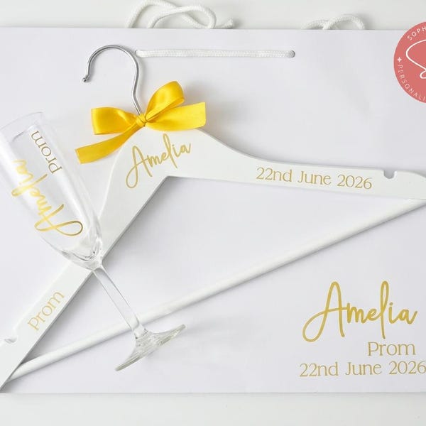 Prom Gift - 60+ Gift Ideas for 2026
