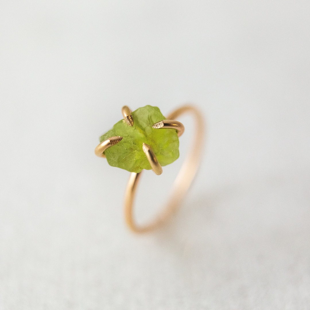 Raw Peridot Ring, Rough Crystal Ring, August Peridot Birthstone Jewelry ...