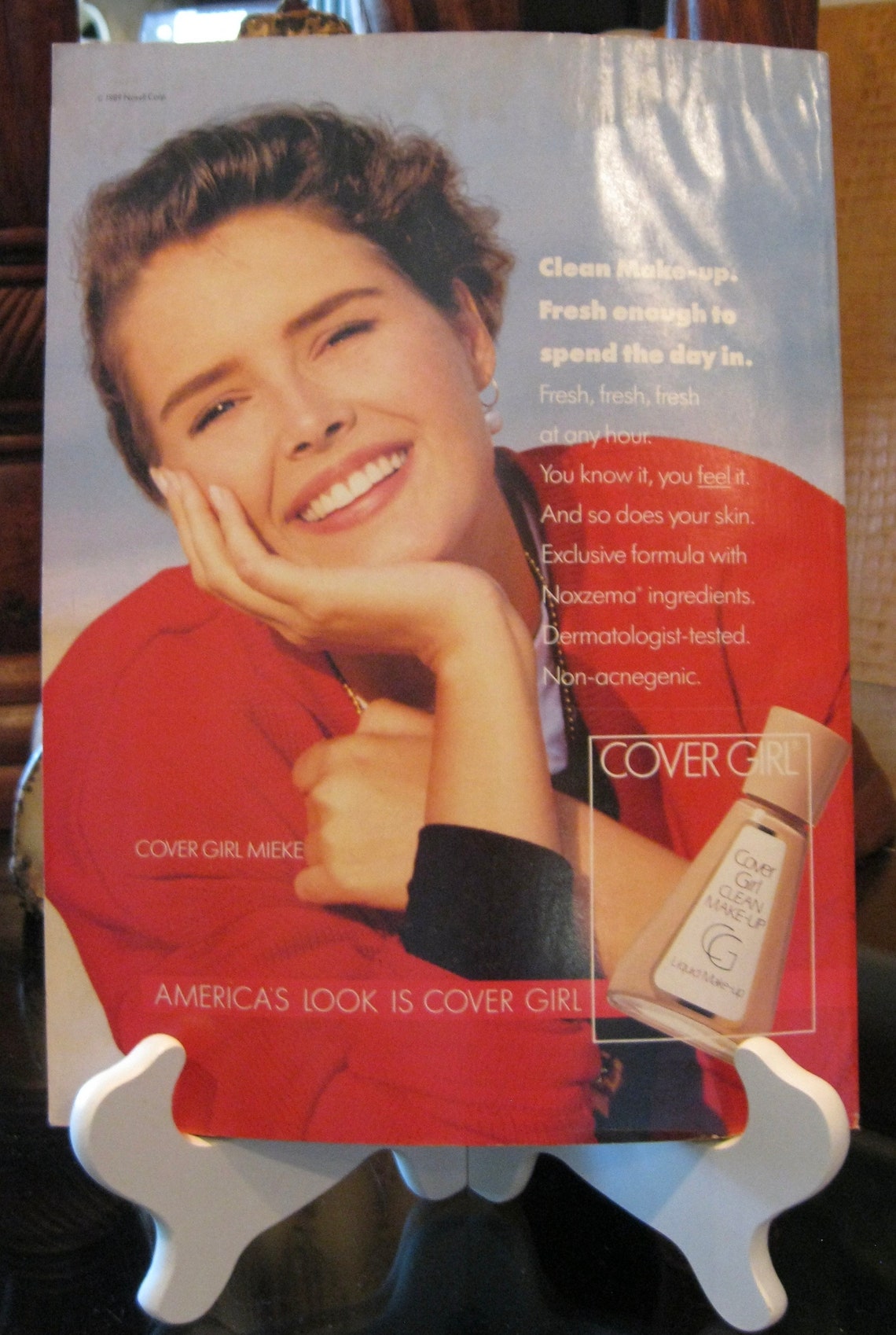 Vintage March 1990 Cosmopolitan Magazine Linda Evangelista Cover Model ...