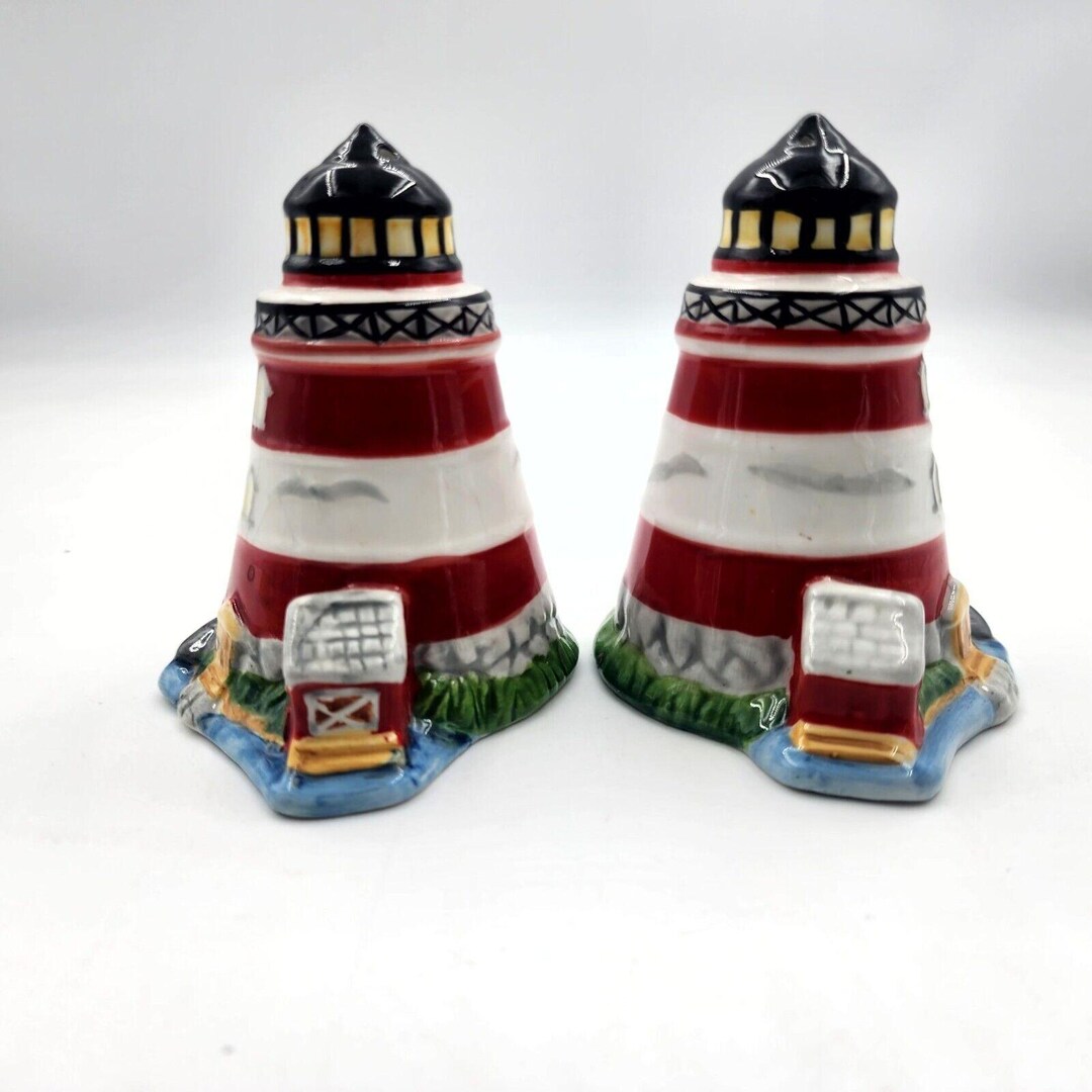 Vintage Novelty Lighthouse Salt & Pepper Shaker Set Ceramic Red White 4 ...
