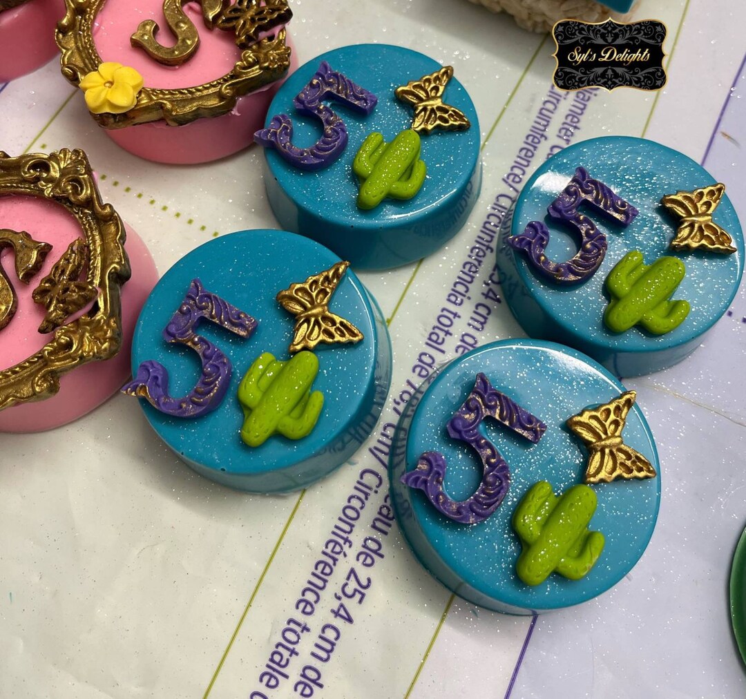 Enchanted Mirabel Inspired Chocolate Covered Oreo's. Isabella Cookies ...