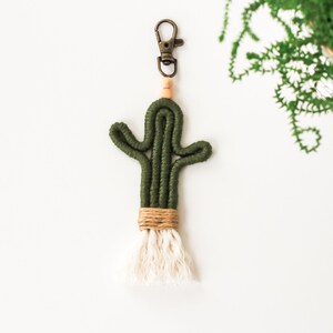 Macrame Cactus Key Holder With Oil Diffuser Bead, Cacti Keychain , Car ...