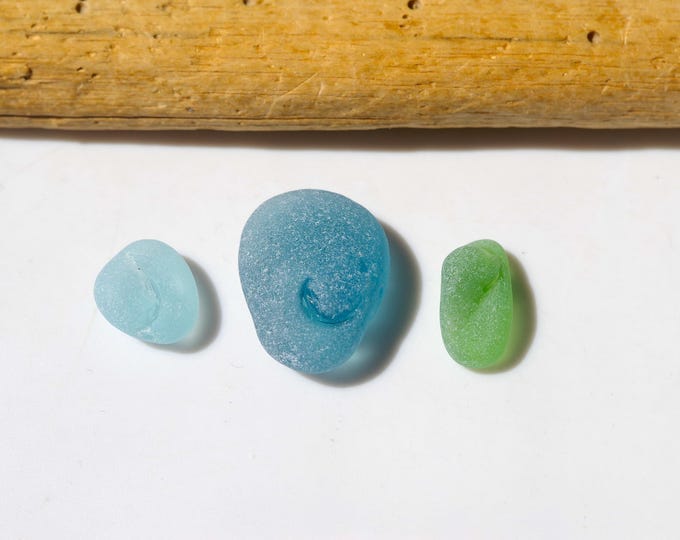 RARE Type Japanese Sea Glass / 100％ Natural ＆ Genuine and Surf-tumbled ...