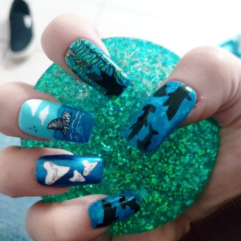Shark Week Nail Art // Shark Themed Fake Press on Nail Set // Nail ...