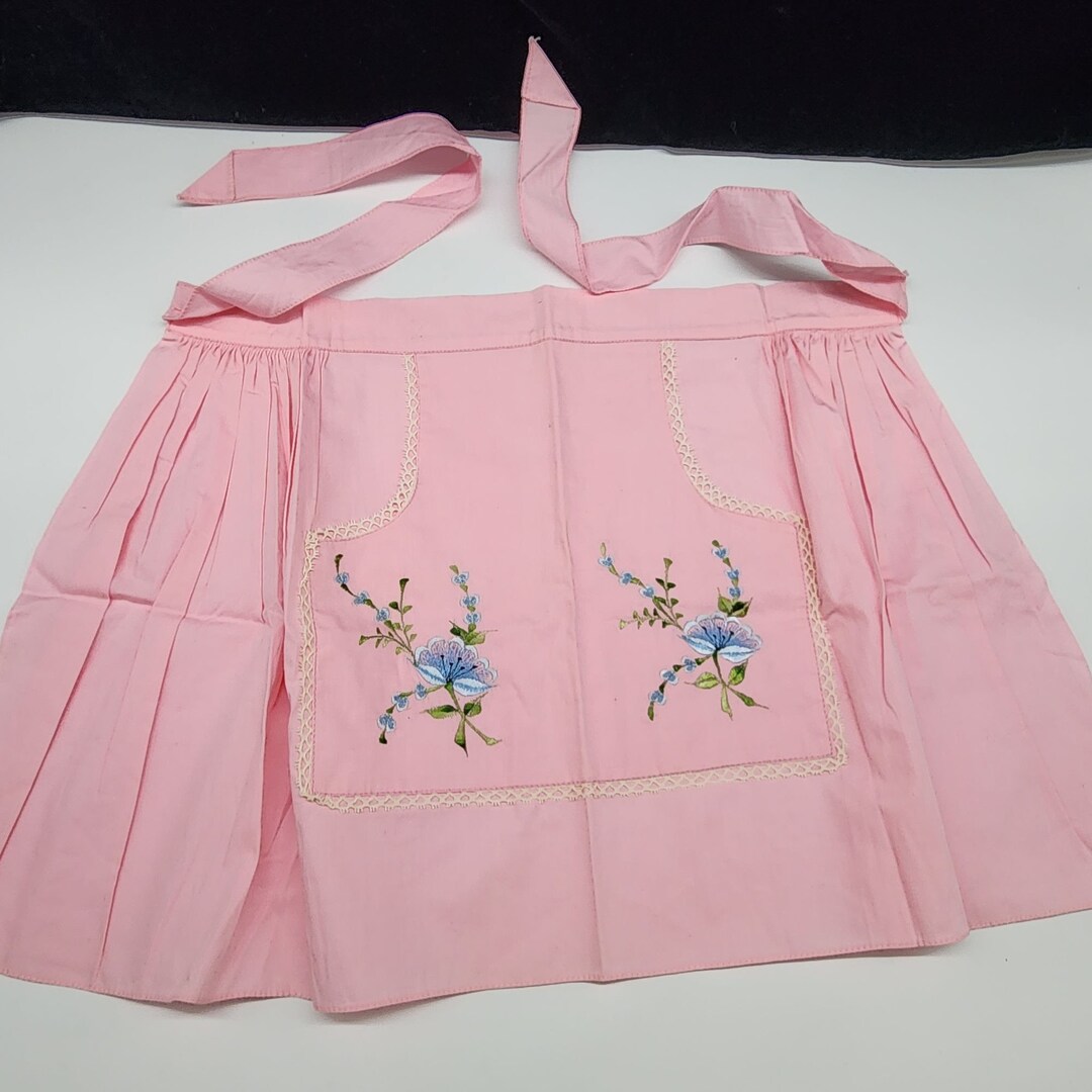 Pink Cotton Apron Machine Embroidered Blue Flower White Lace Front ...