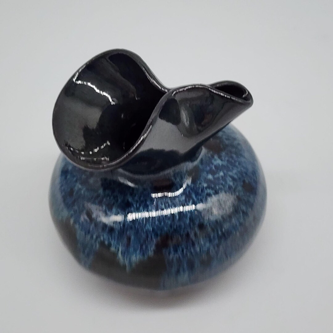 Vintage Born/polly Studio Pottery Vase With Unique Flared Top & Blue ...