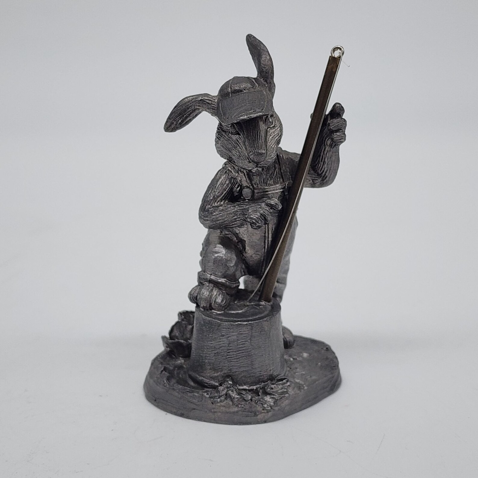 Michael Ricker Pewter Rabbit Figure Playing String 1996 540/3000 VTG 3. ...