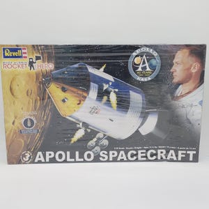 Revell Apollo Spacecraft Model Kit 1:32 Scale Buzz Aldrin Rocket Hero ...