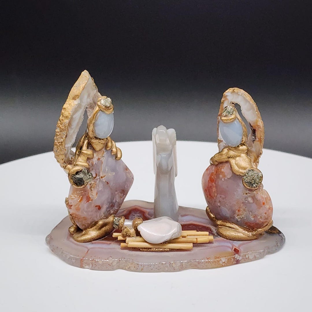 Natural Geode Rocks Stones Nativity Scene Angels With Baby Jesus 4" Wde ...