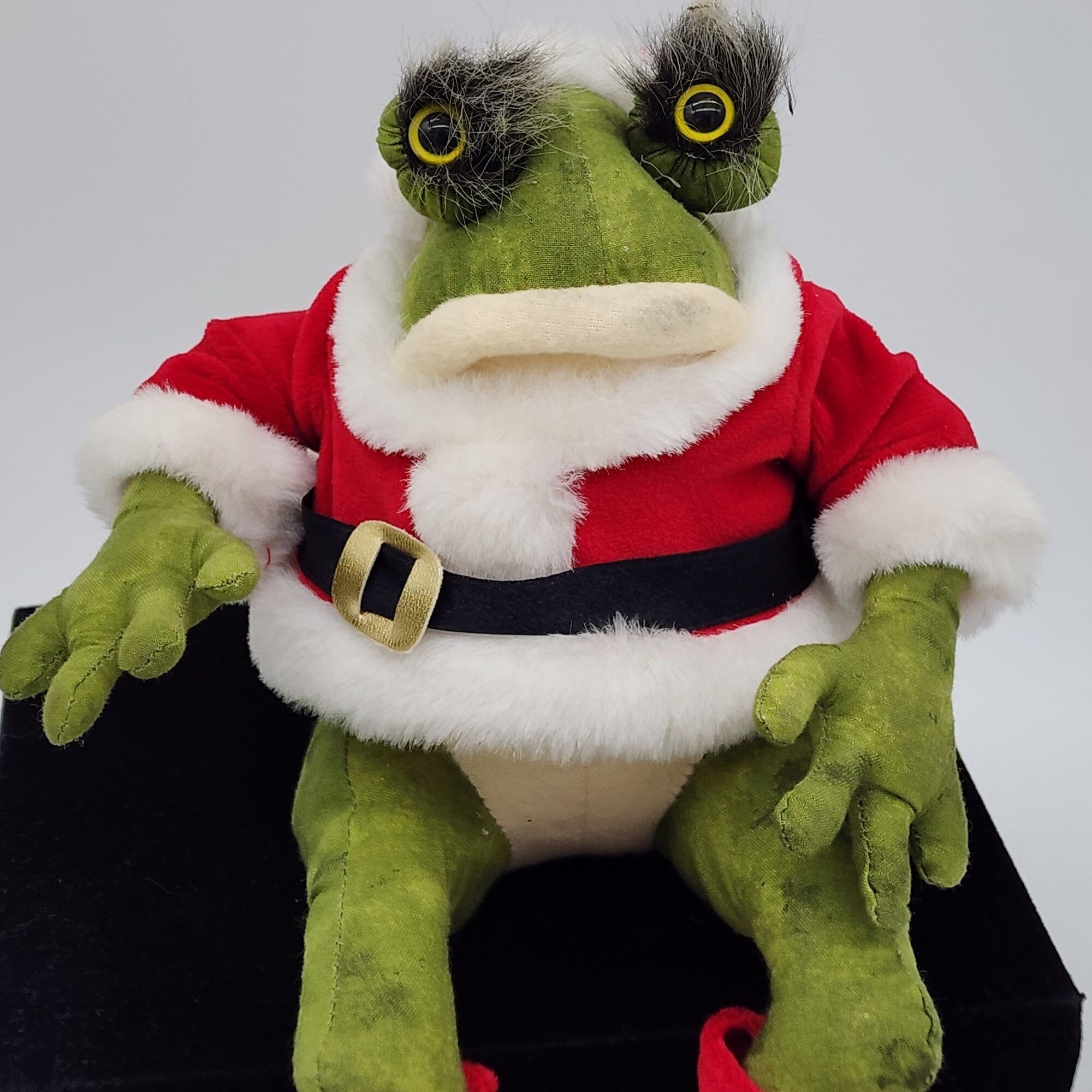 Shelf Sitter Frog Plush Dressed as Santa by Tender Hearted - Etsy