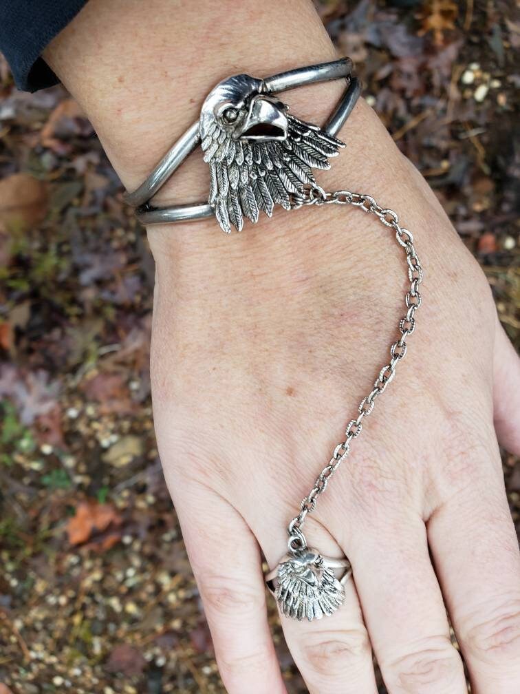 Vintage 1980's Silver American Eagle G&S Biker Chained Ring Vintage 1980's Silver American Eagle G&S Biker Chained Ring