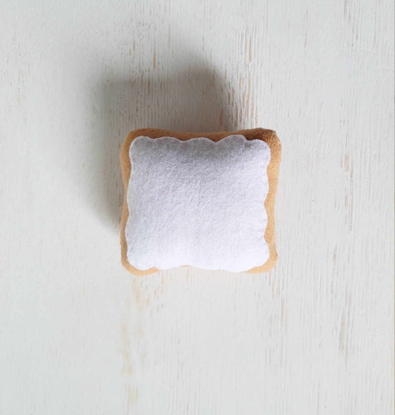 Beignet Cat Toy - Etsy