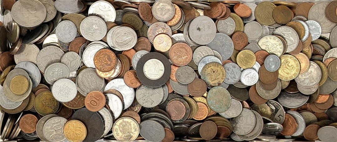 2025 Various Mint Marks Foreign 1 Pound Mix With 1 Guaranteed Silver ...