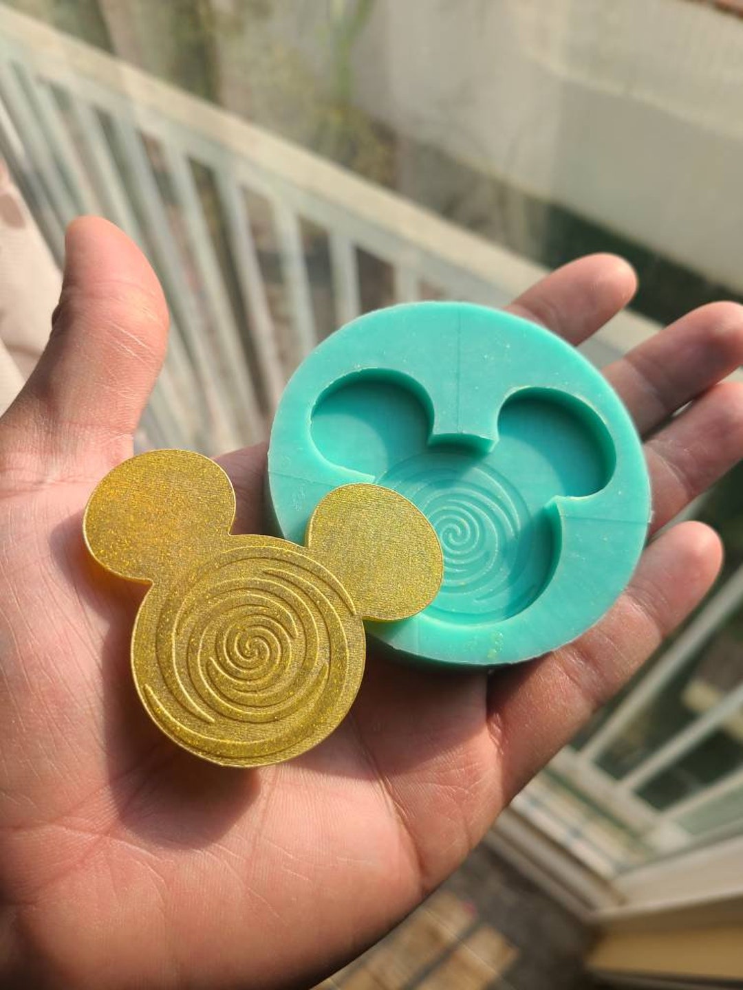 VERY SHINEY Mouse Swirl Head Silicone Mold for Resin - Etsy