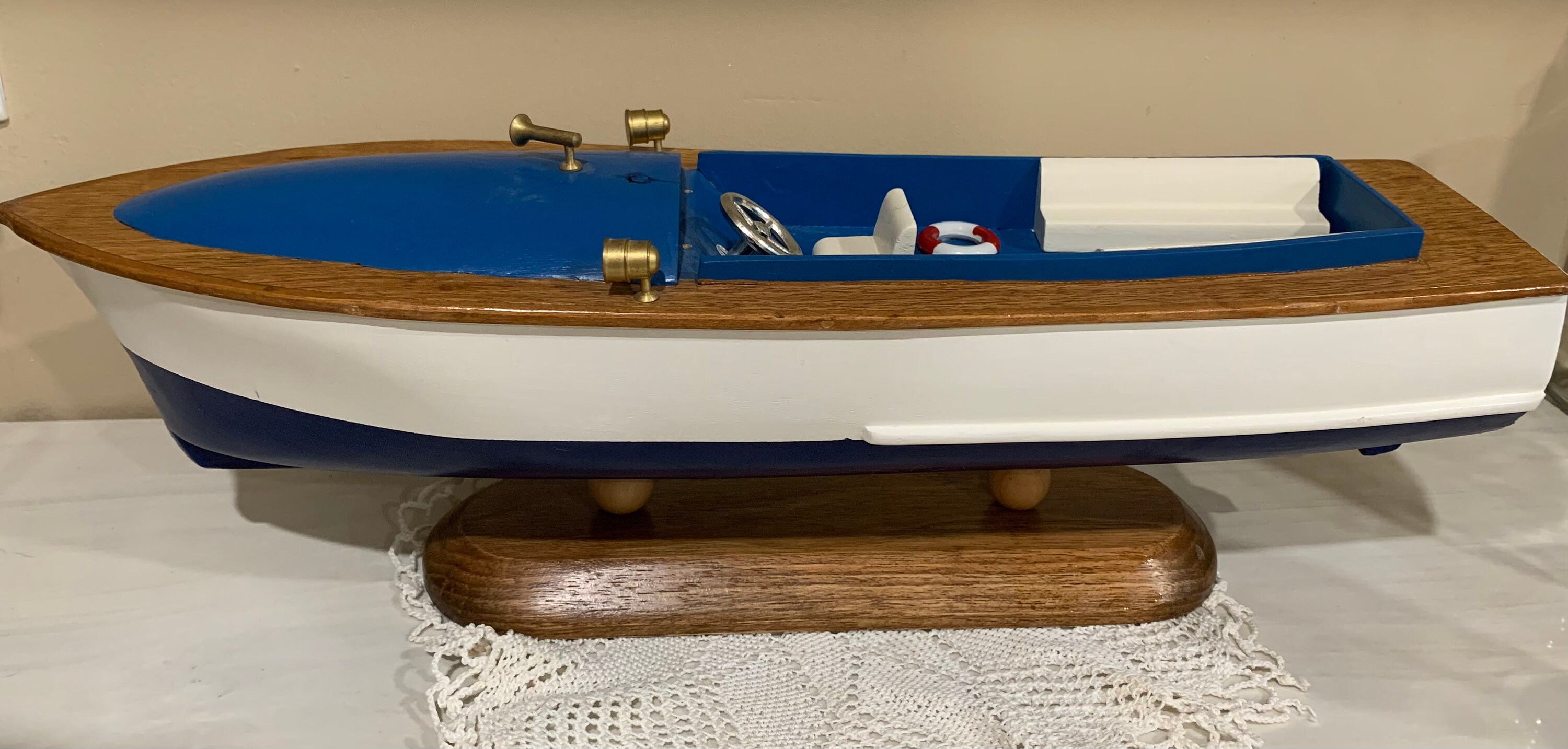 Beautiful Little Replica Boat Great Details Decorator Cottage Nautical ...