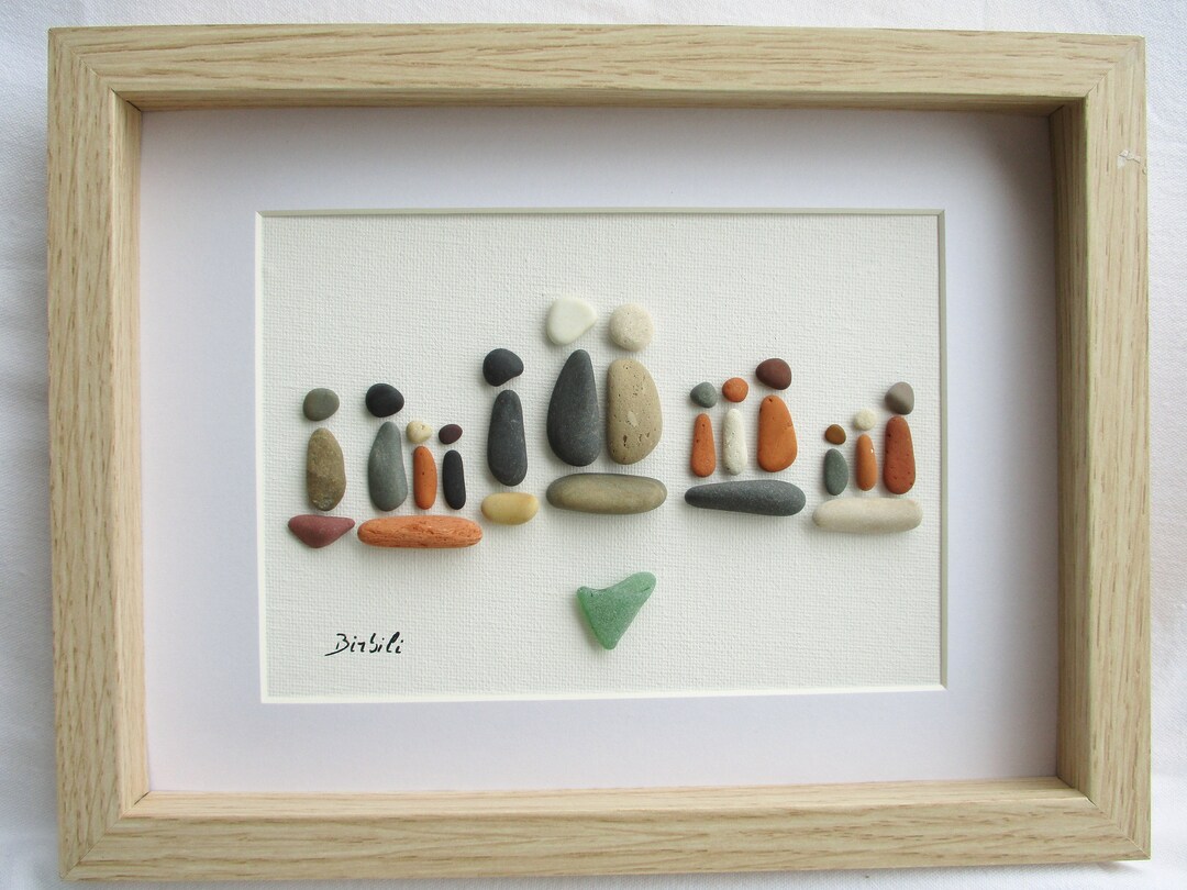 Pebble Art. Example of a Custom Family Portrait That I Can - Etsy