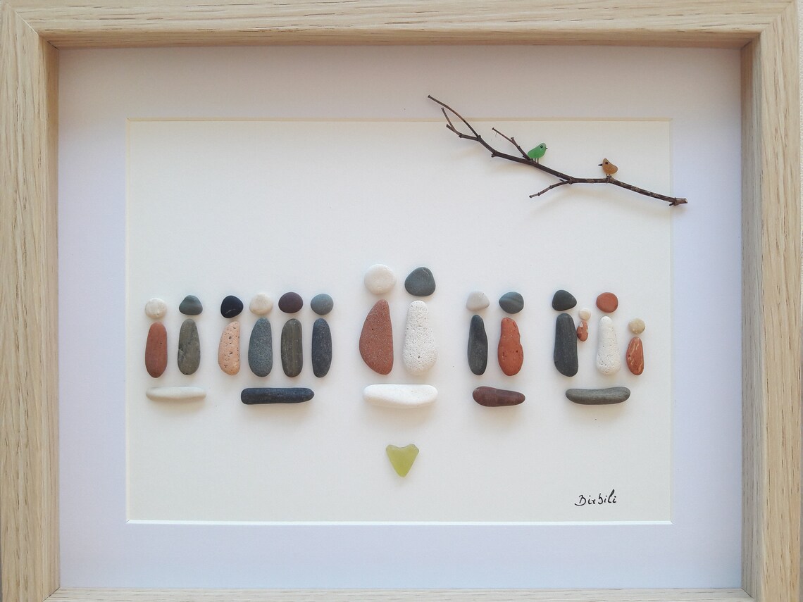 Pebble Art. Example of a Custom Family Portrait That I Can - Etsy