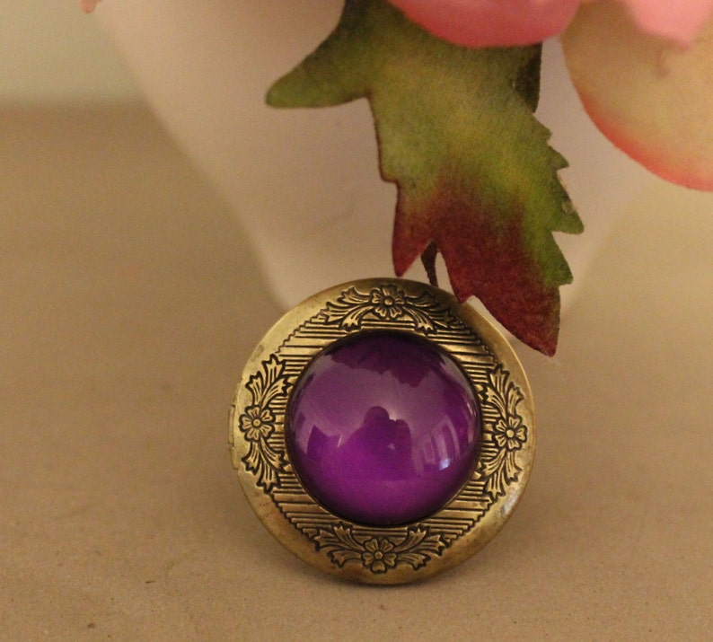 Locket Ring With Color Variations - Etsy