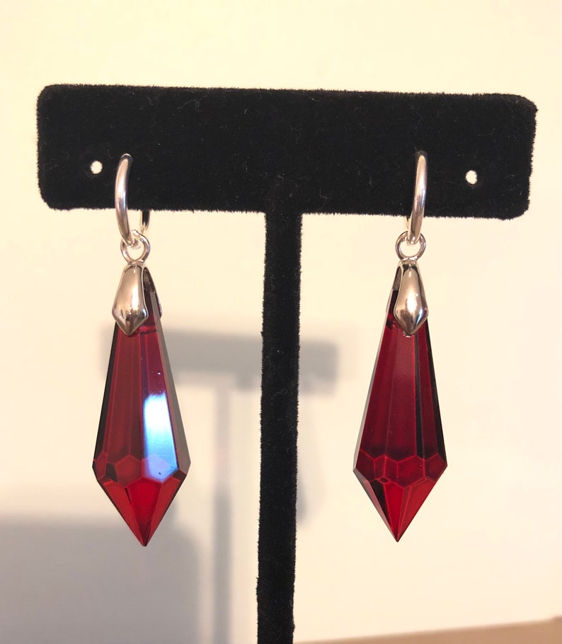 Weiss Volume 7 Cosplay Earrings - Etsy