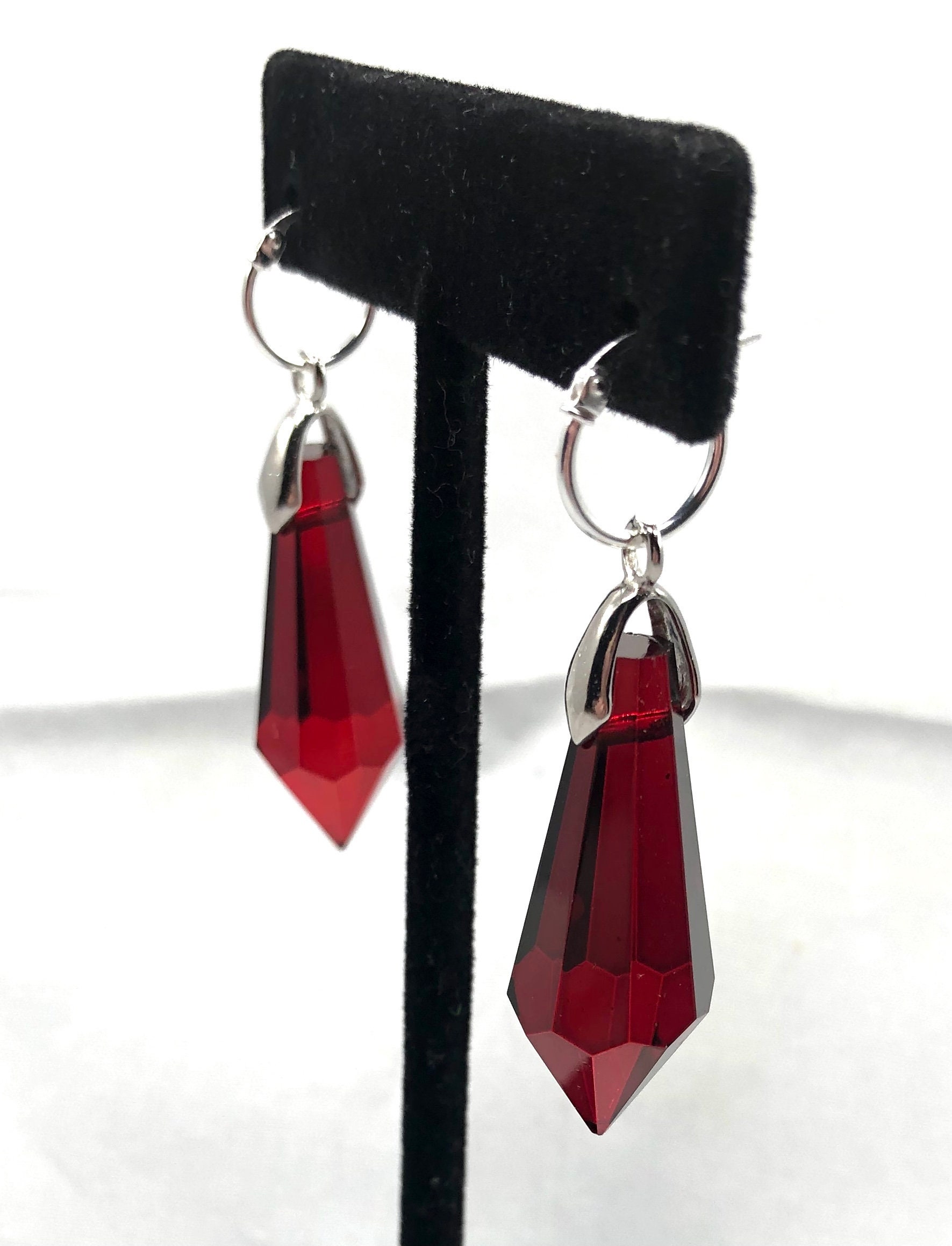 Weiss Volume 7 Cosplay Earrings - Etsy