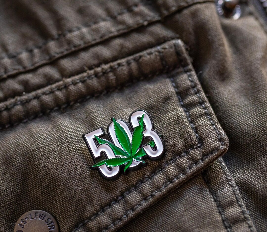 503 Pot Leaf Lapel Pin 1 Inch Size Cannabis - Etsy