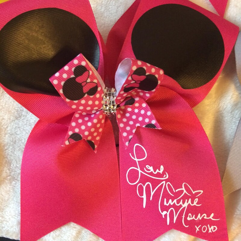 Cheer Minnie Svg - Etsy