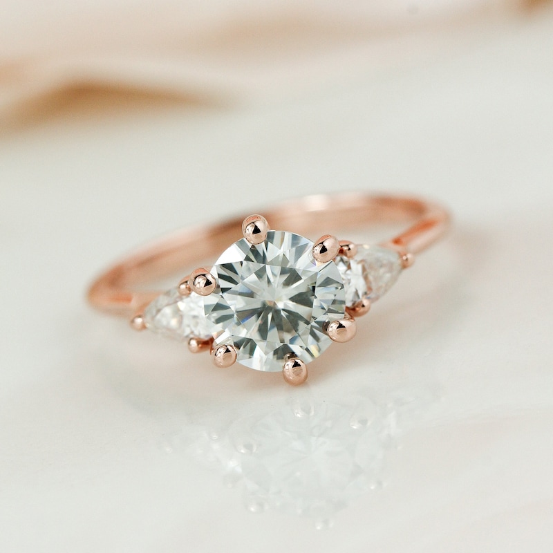 Round Stone Ring - Etsy