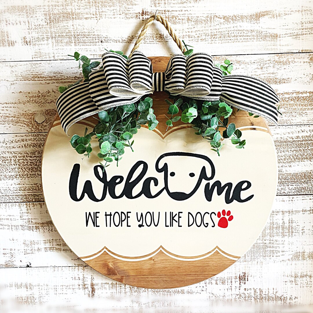 Welcome Door Hanger, Welcome Sign, Dog Welcome Sign, Paw Print Wooden ...