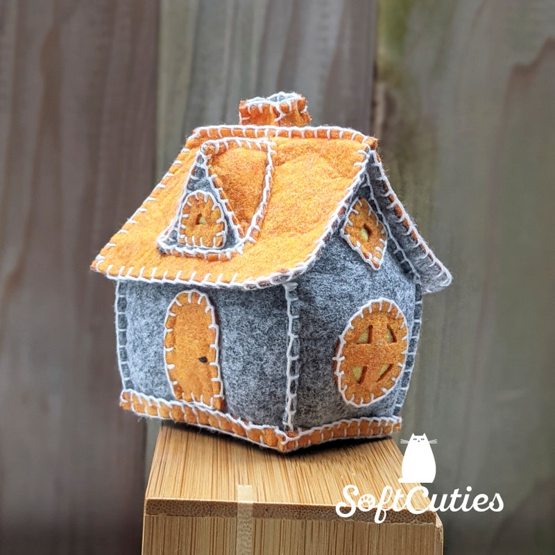 Felt House - Etsy
