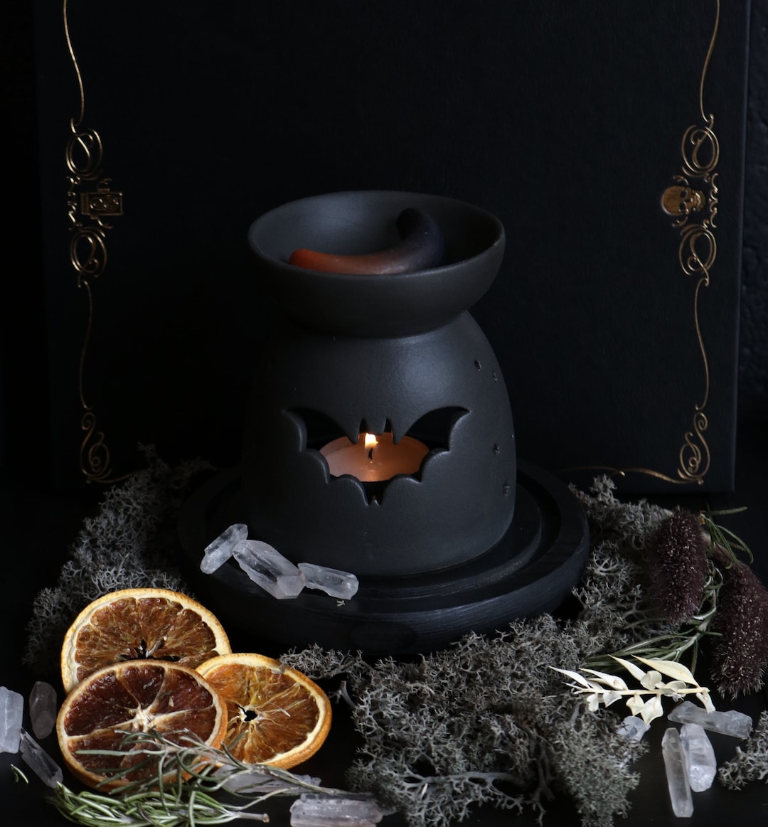 Black Bat Wax Melter, Witchy Oil Burner Gift, Gothic Home Decor ...