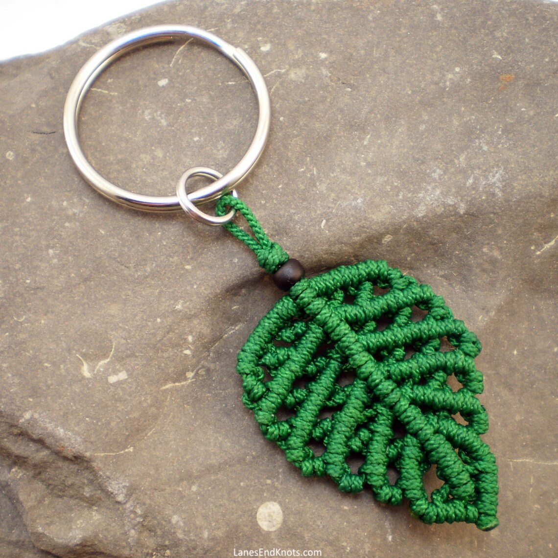 Macrame Leaf Keychain, Leaf Zipper Pull, Macrame Leaf Key Ring, Macrame ...