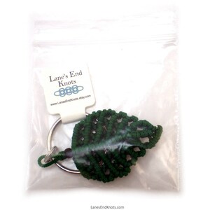 Macrame Leaf Keychain, Leaf Zipper Pull, Macrame Leaf Key Ring, Macrame ...