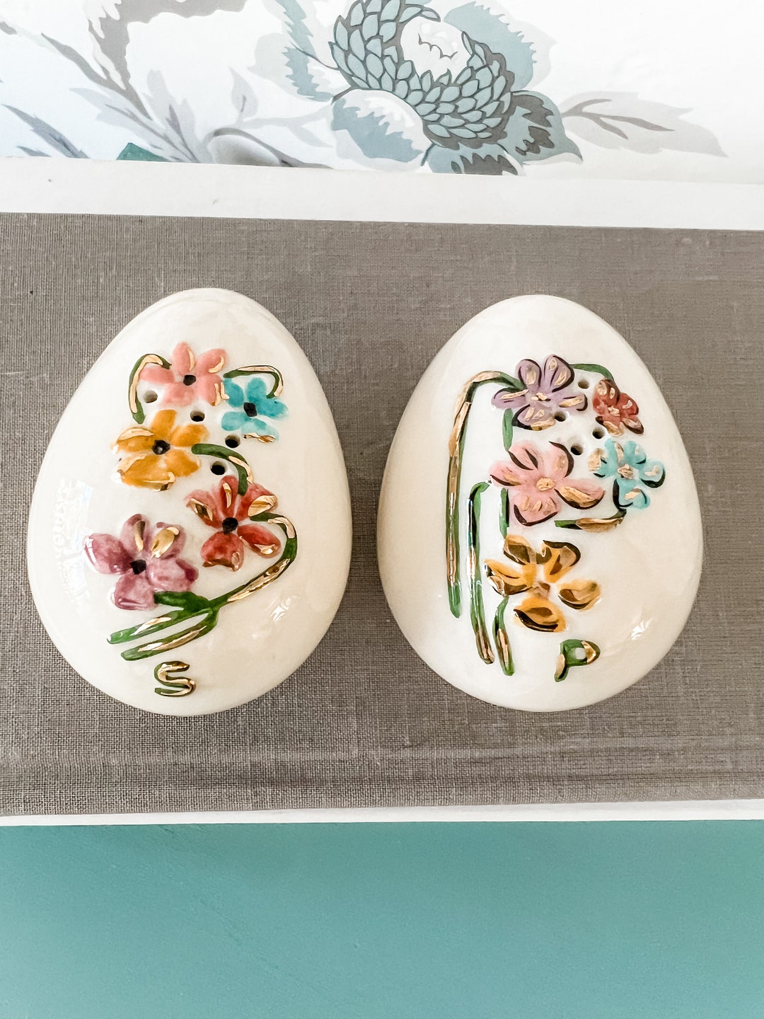 Salt and Pepper Shakers Shaped Like Eggs, White Ceramic Eggs With ...