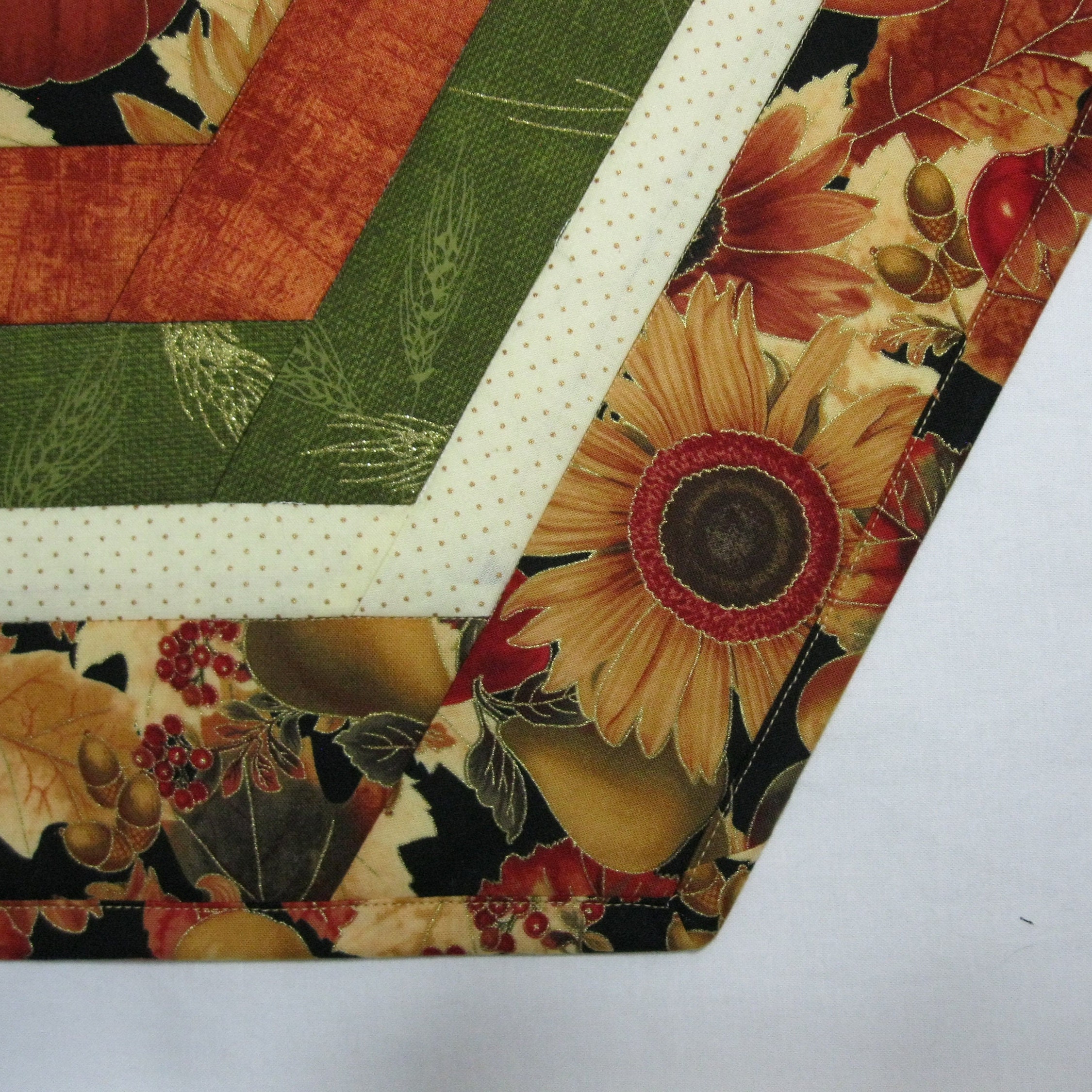 Fall Table Topper; Pumpkins; Autumn Leaves; Thanksgiving - Etsy