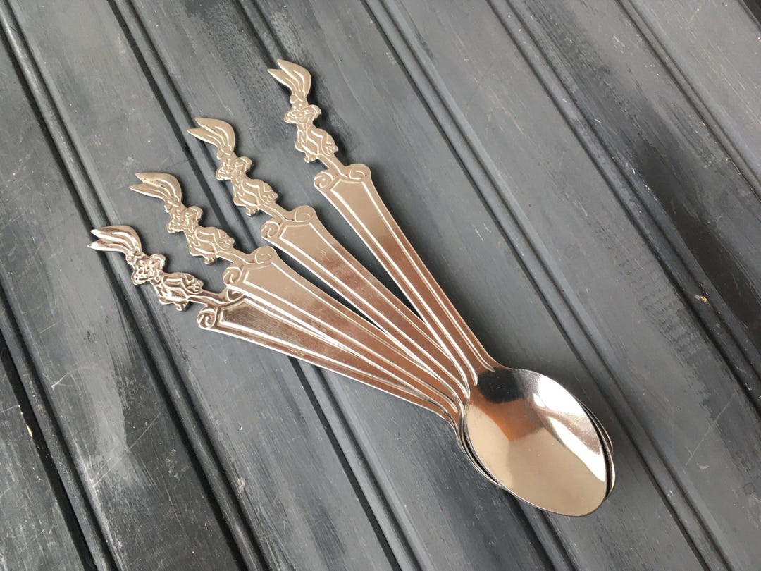Nestle Quik Spoon Set / Rabbit Spoon Set / Kid's Utensil / Collectable ...