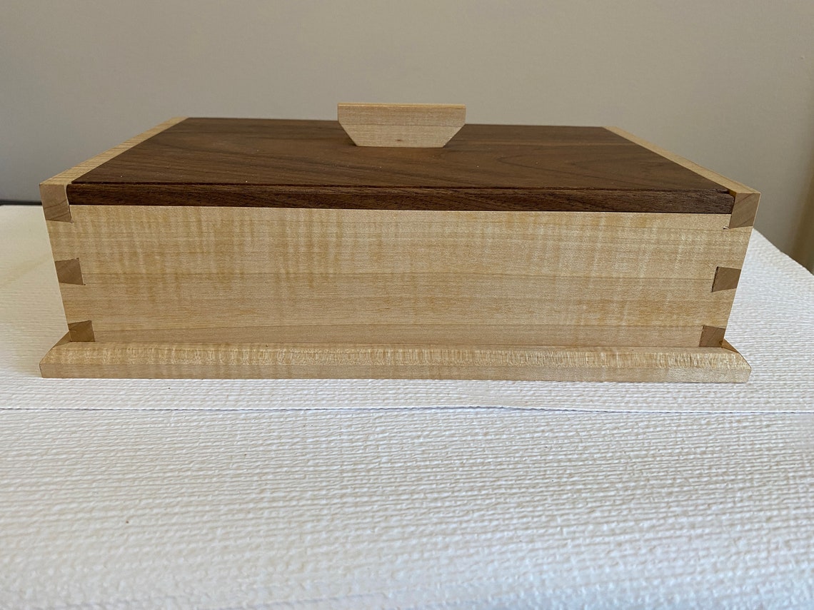 Keepsake Box Curly Maple With Black Walnut Top - Etsy