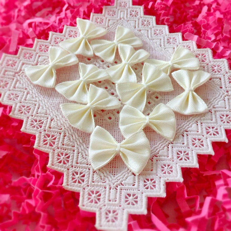 Ivory Mini Bow Tie (1"), Mini Ribbon Bows, Bows Applique,satin Bows ...
