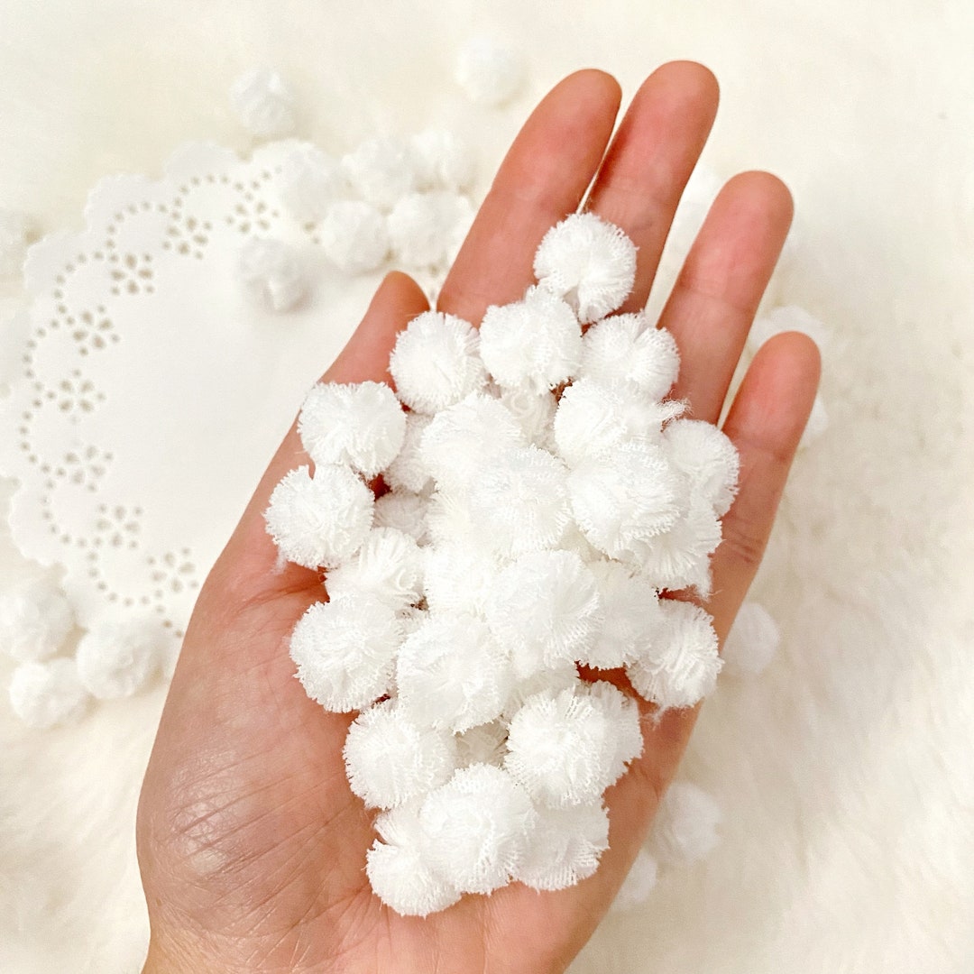 White Tiny Pom Poms 15mm Tulle Pom Pom Balls, White Soft Mini Pompom ...