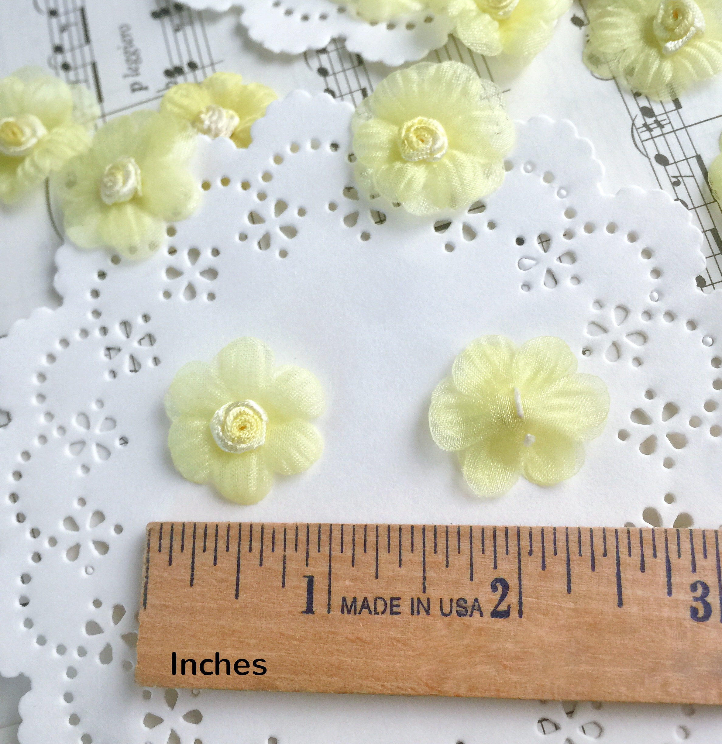 12 Yellow Rose Flowers 1 inch Flowers Pastel Fabric Flowers | Etsy