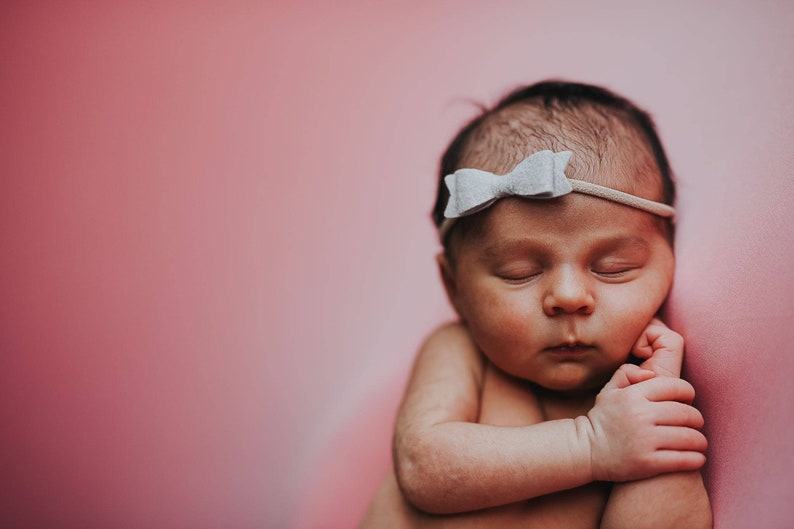 Newborn felt bow Baby bows super soft nylon headbands baby | Etsy