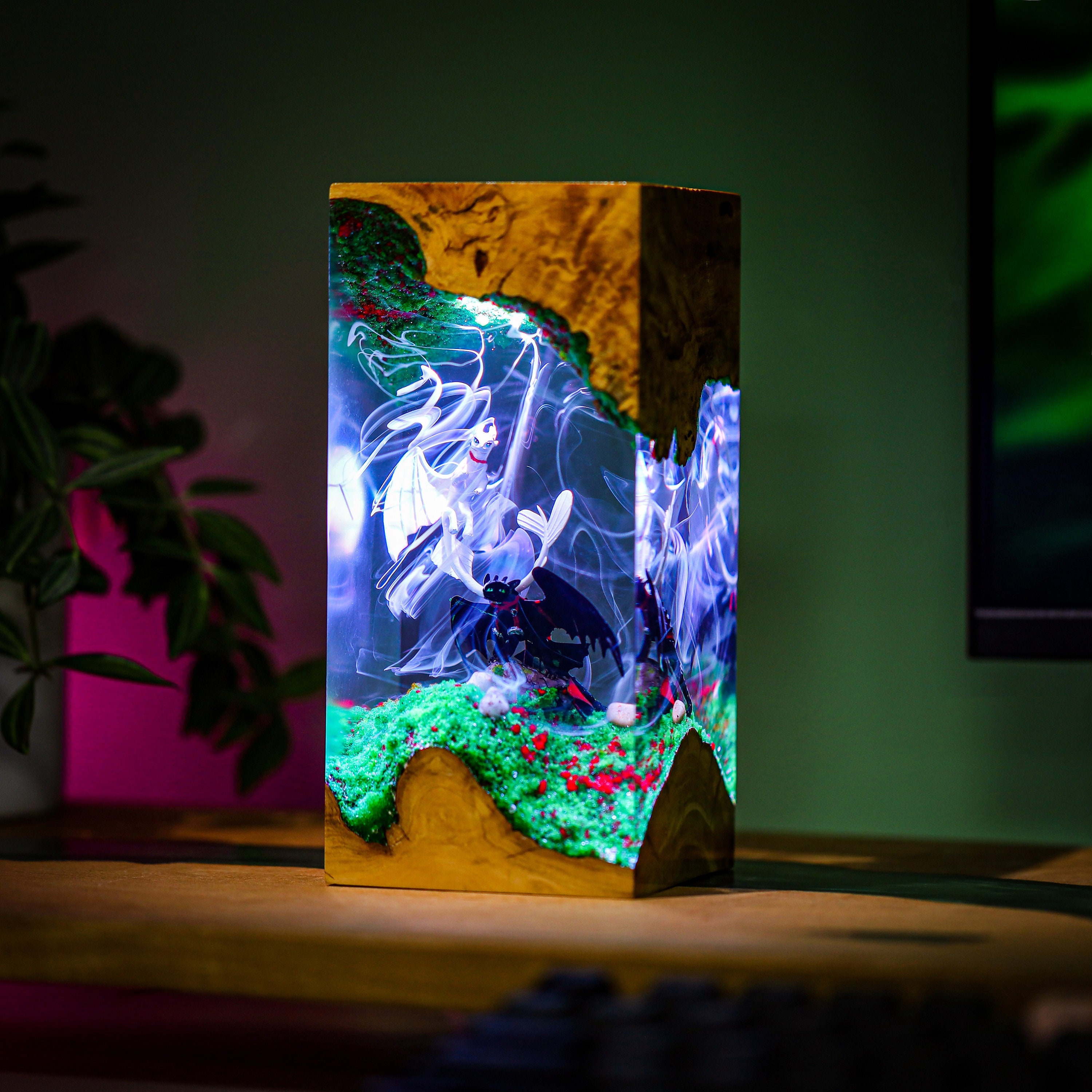 Tooth.less Night Lights, Toot.hless and Light Fury Epoxy Lamp Table ...