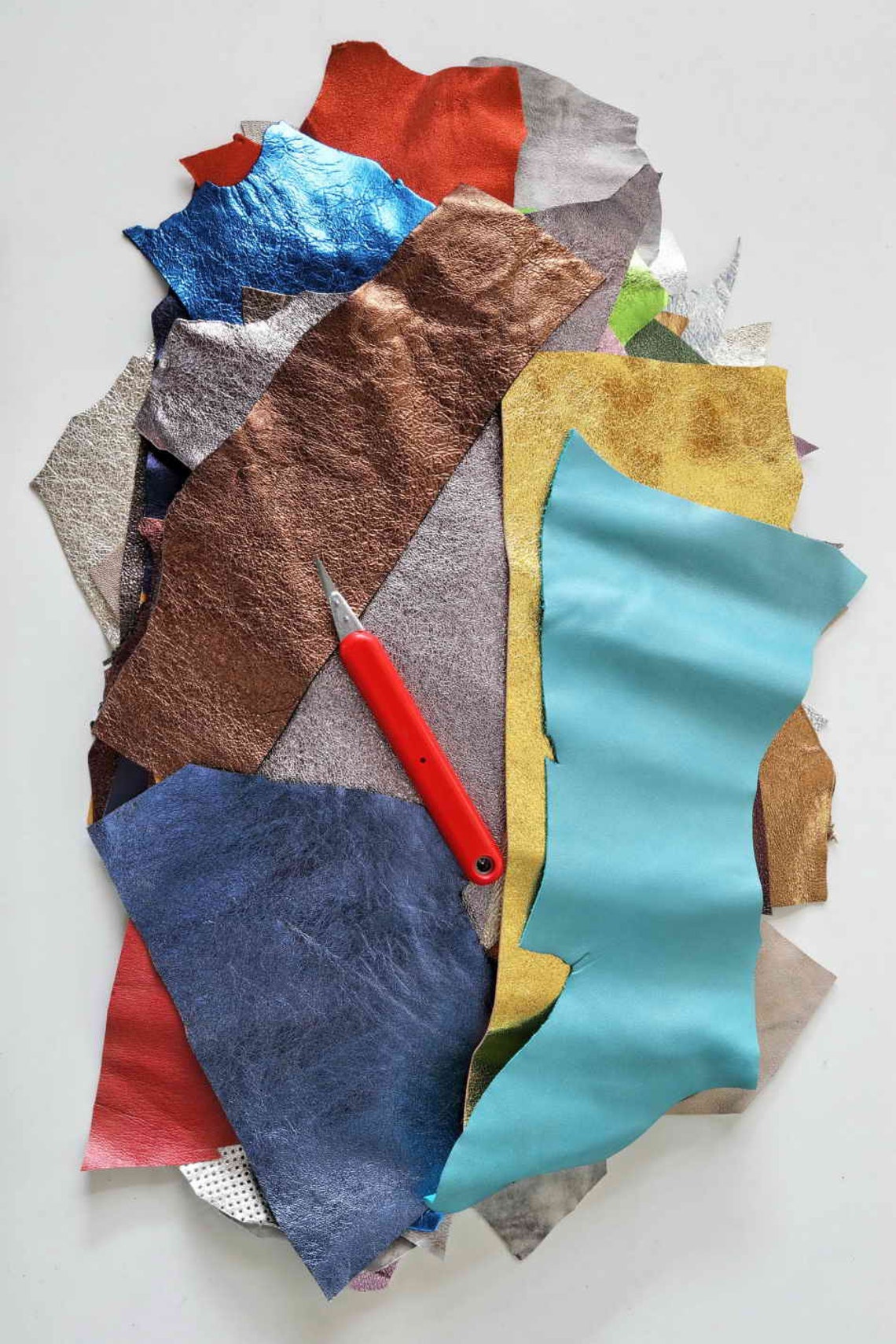 Leather Scraps Metallic Solid Colors Scraps Bag for Crafting - Etsy