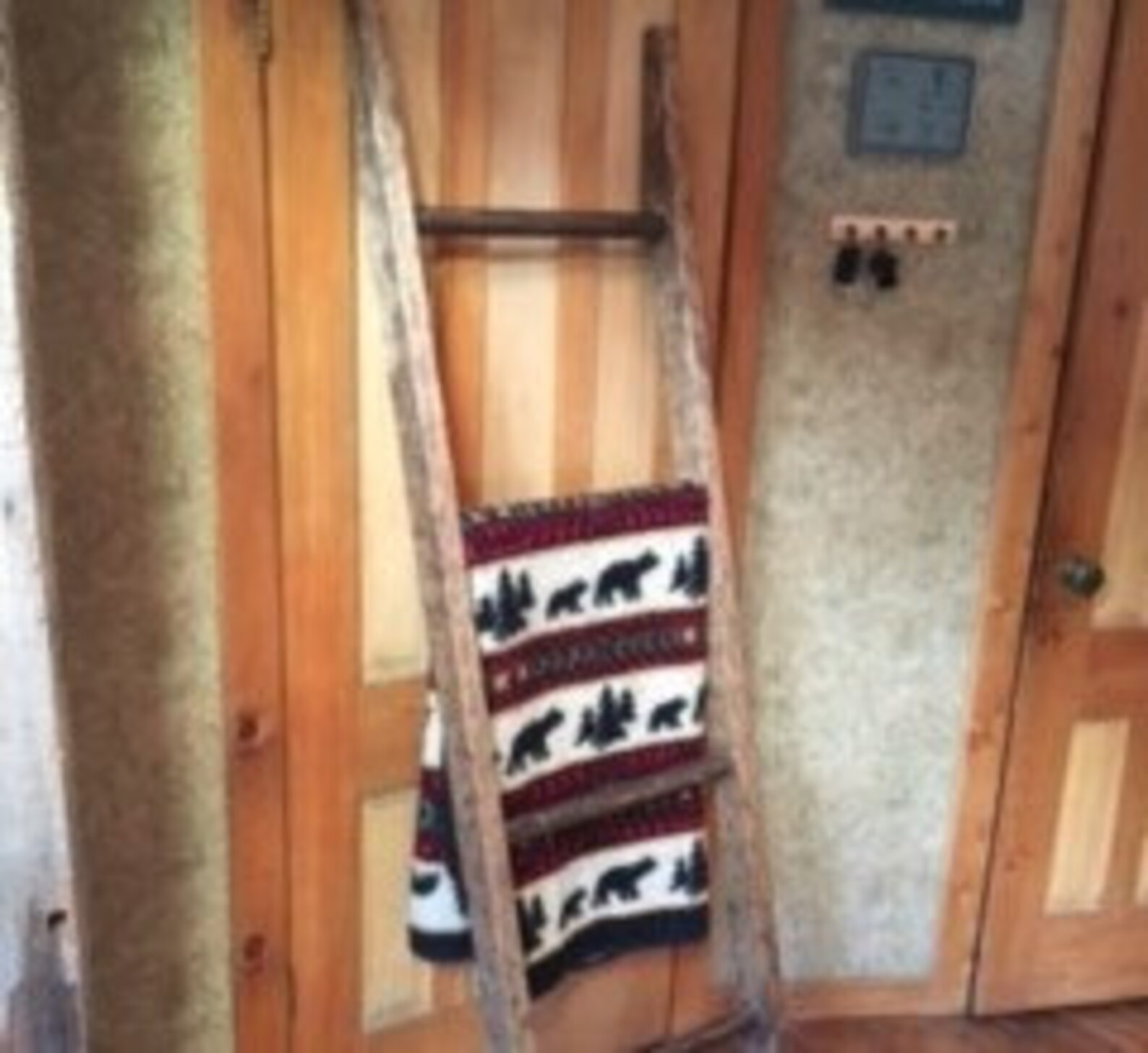 Rustic Blanket Ladder Rack - Etsy