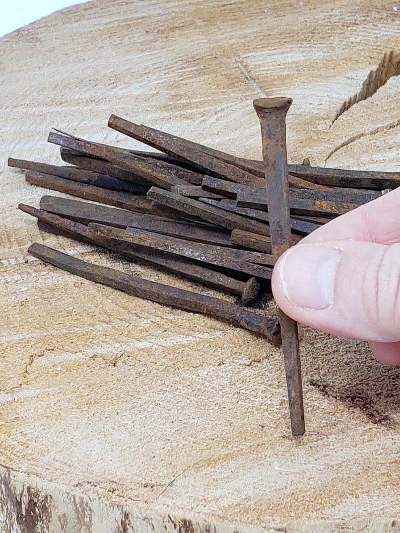Vintage Rusty Forged Nails (set of 20): 1950s-60s Rustic DIY Decor - Etsy