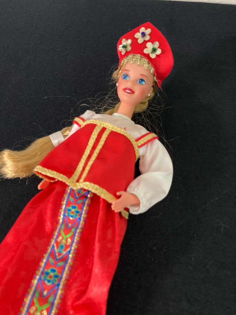 1966 Russian Barbie Doll - Dolls of the World Blonde Braid Light ...