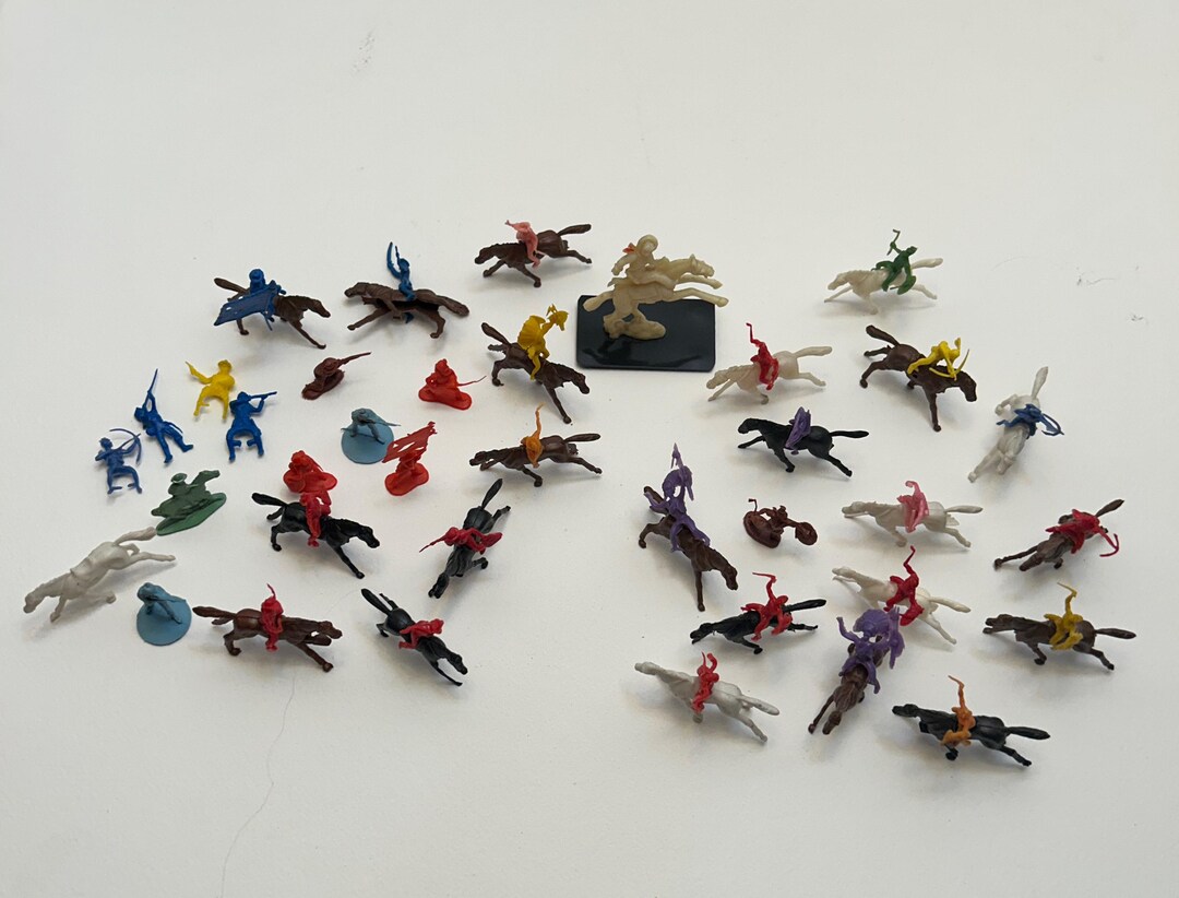 Vintage 1960s Cowboy Indians Horses Figurines, Plastic Mini Figures ...